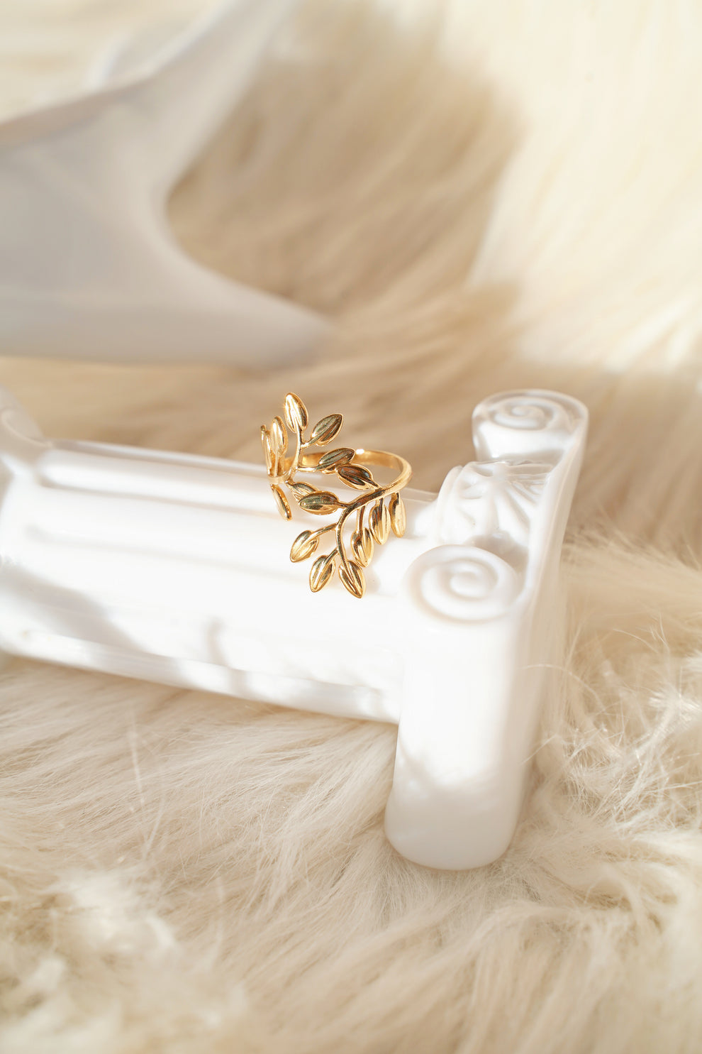 Gold Plated Stainless Steel Leaf Ring – Vantori