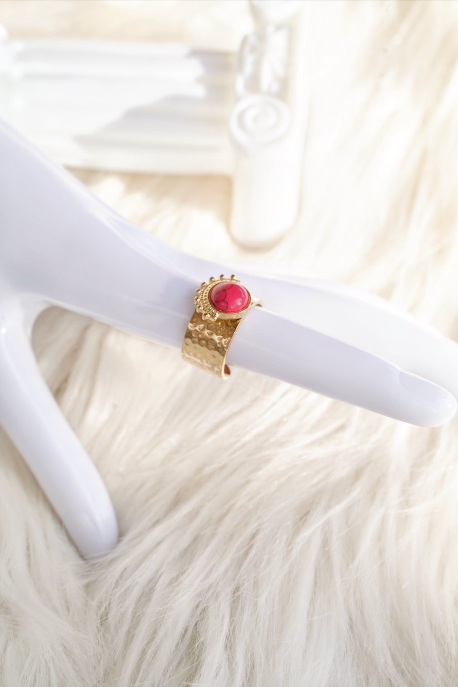 Gold Red Eye Ring – Vantori